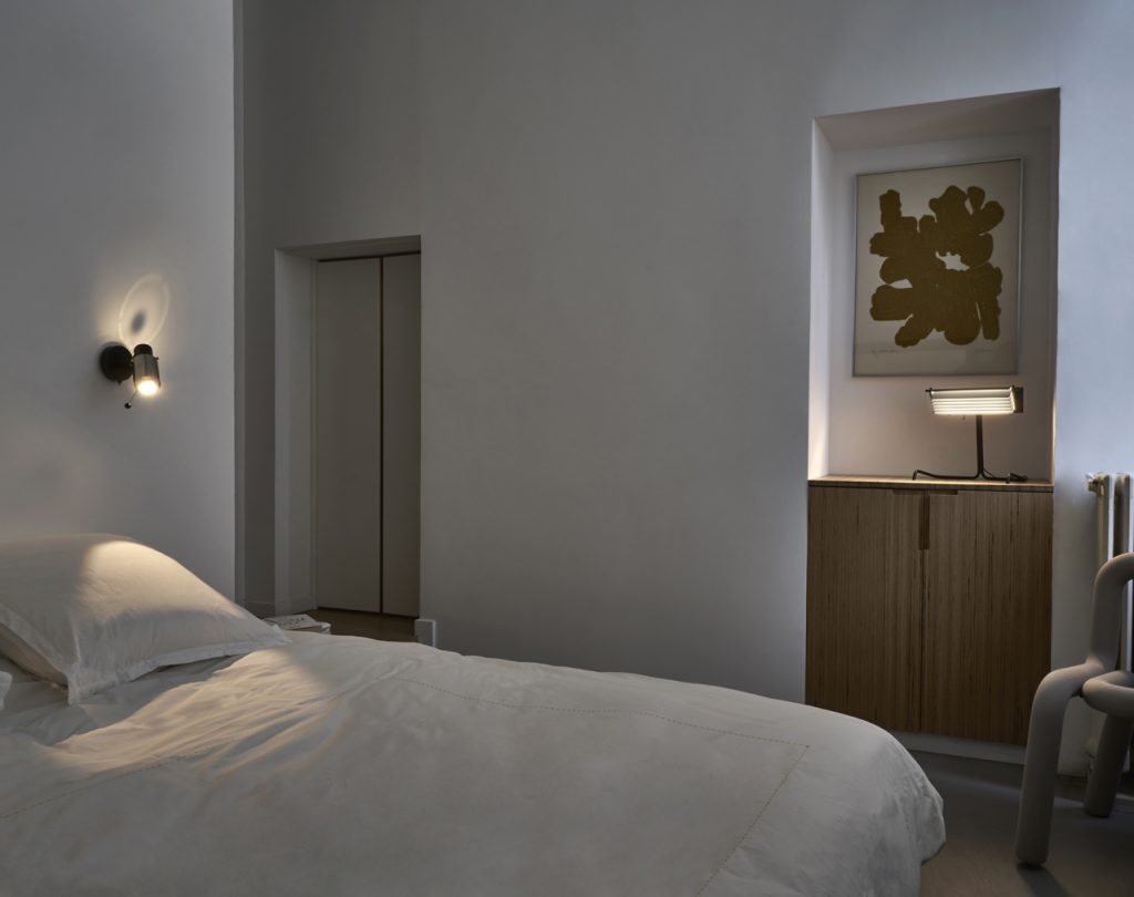 Biny Spot LED Black/Gold- with Switch - 2nd Floor