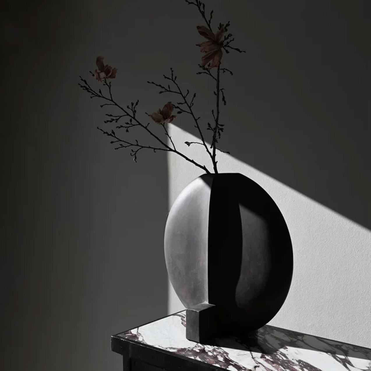 Arc Console / Calacatta - 2nd Floor